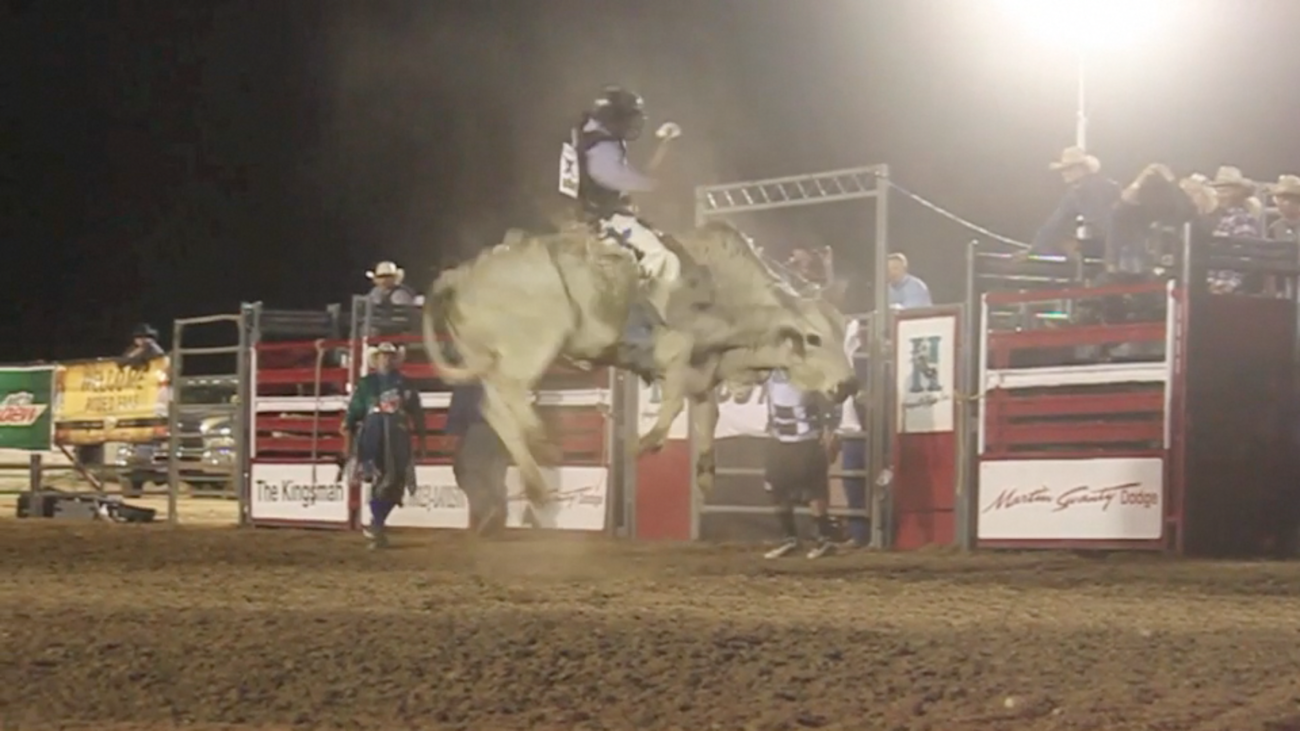 Kingsmen Patriot Xtreme Bulls Event in Kingman, Arizona - Cowboy ...