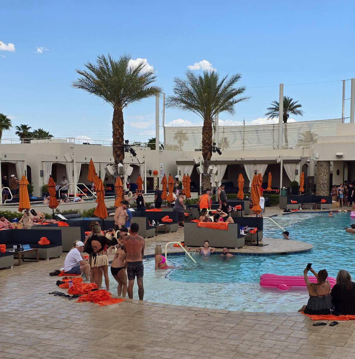 Saddle Club Pool Party Returns to Las Vegas Daylight Beach Club June ...
