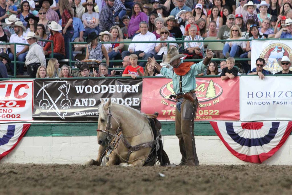 Extreme Mustang Makeover - Cowboy Lifestyle Network