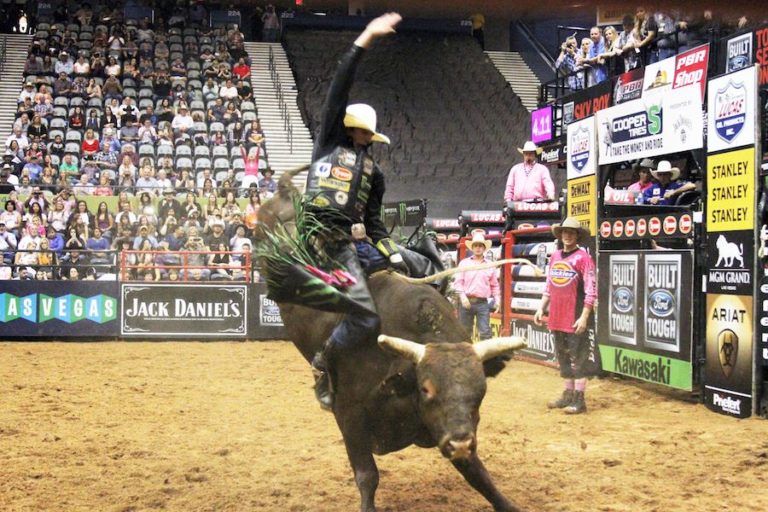 J.B. Mauney Predicted to Win 2015 PBR Finals - CLN