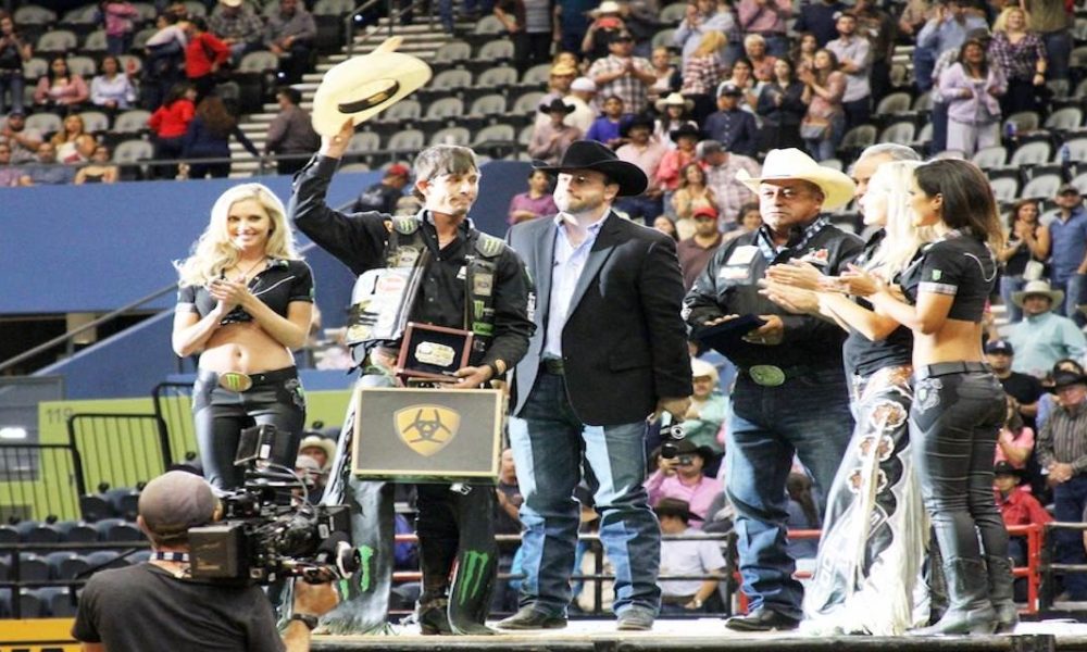 J.B. Mauney Predicted to Win 2015 PBR Finals - CLN