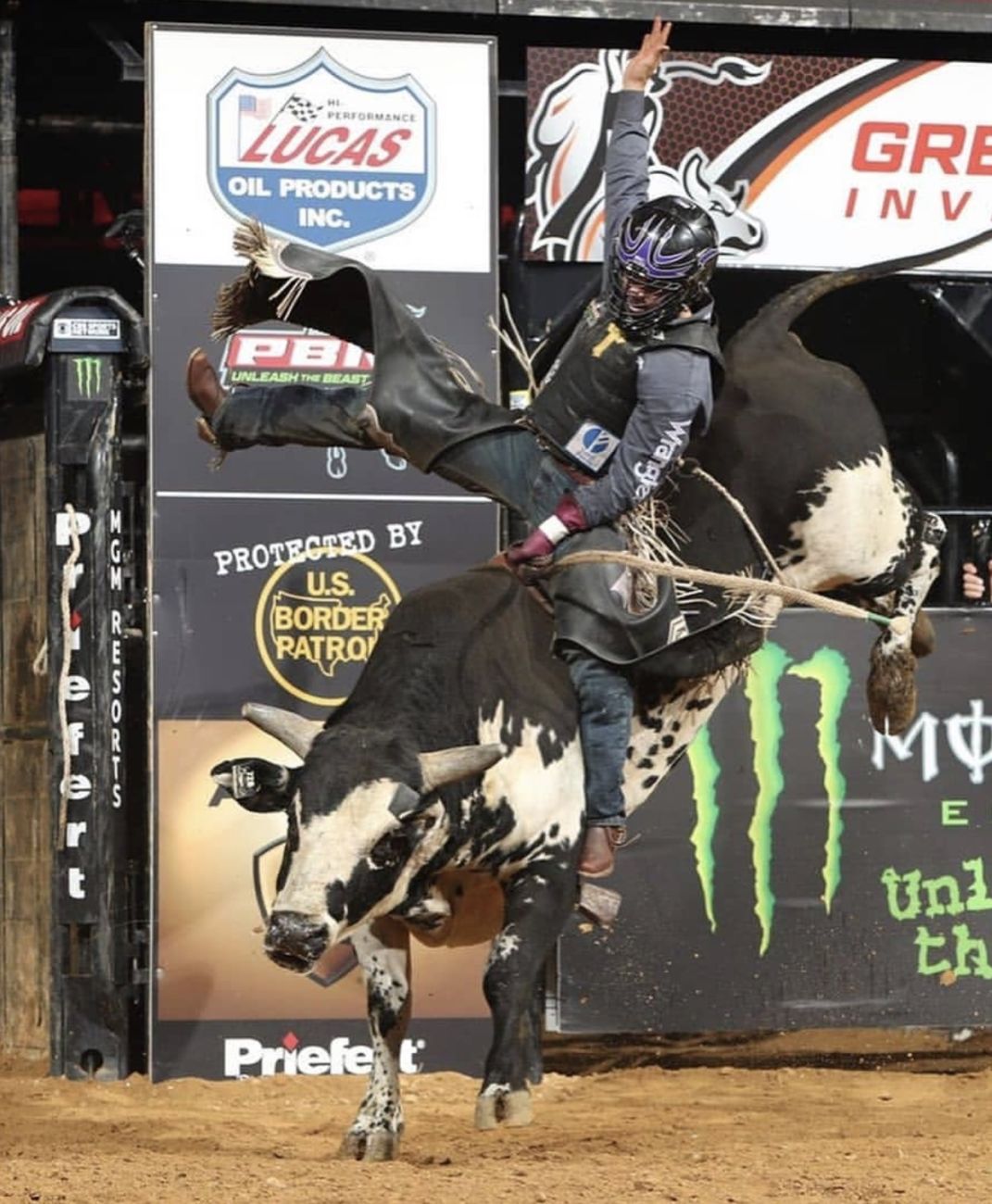 Total Feeds Athlete Highlight: Daylon Swearingen - Cowboy Lifestyle Network