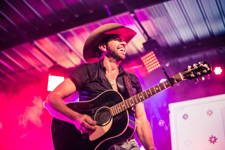 Jon Wolfe: Feels Like Country Music - Cowboy Lifestyle Network