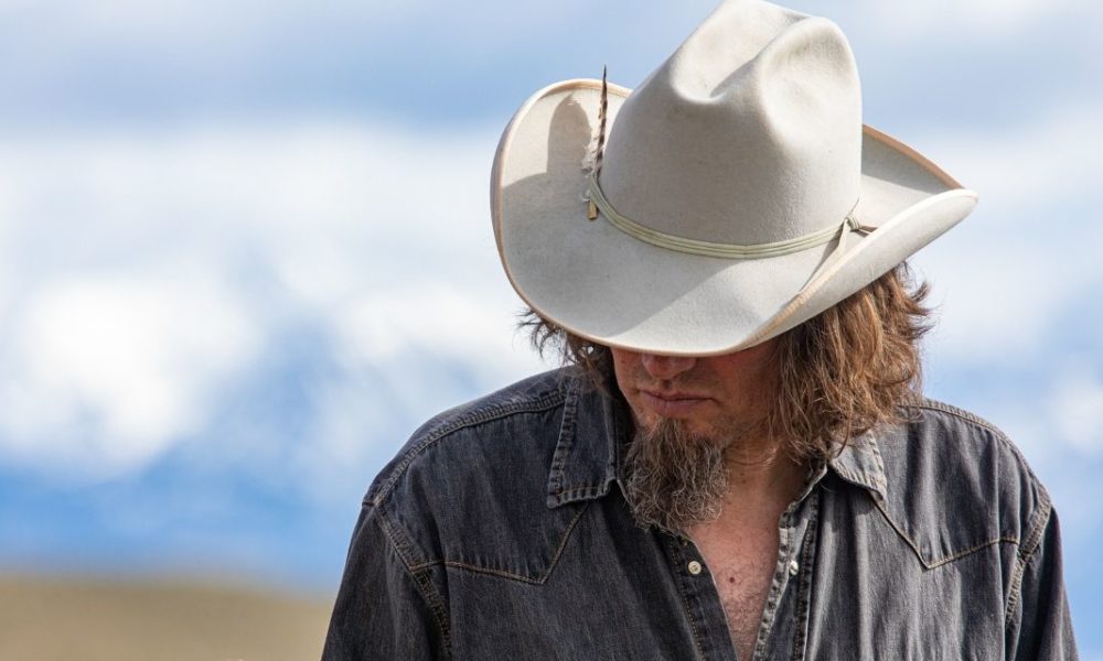 CLN Exclusive Premier: Sean Devine - "Here For It All"