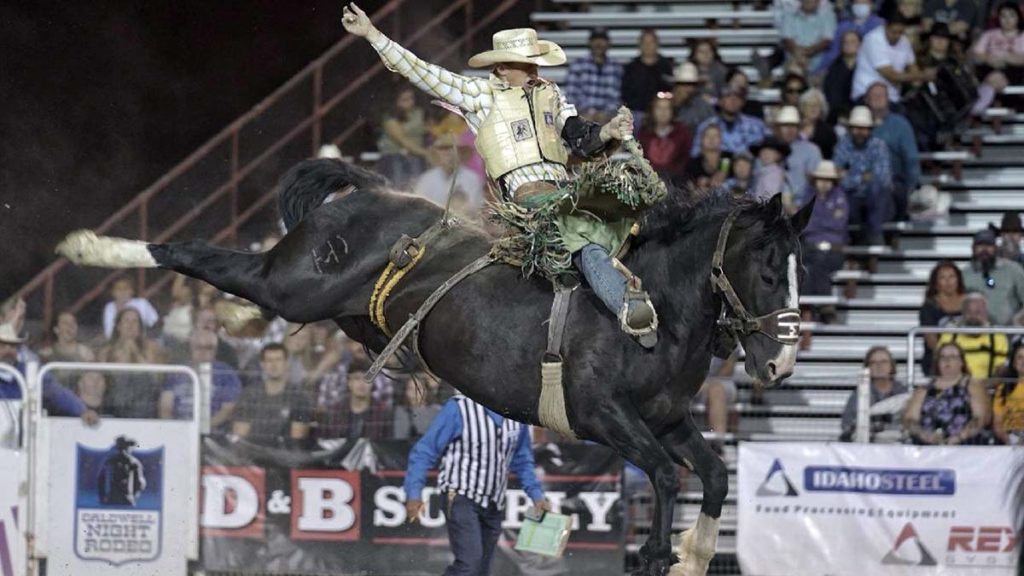 Utah and Wyoming successfully match up at Caldwell Night Rodeo 2021 ...