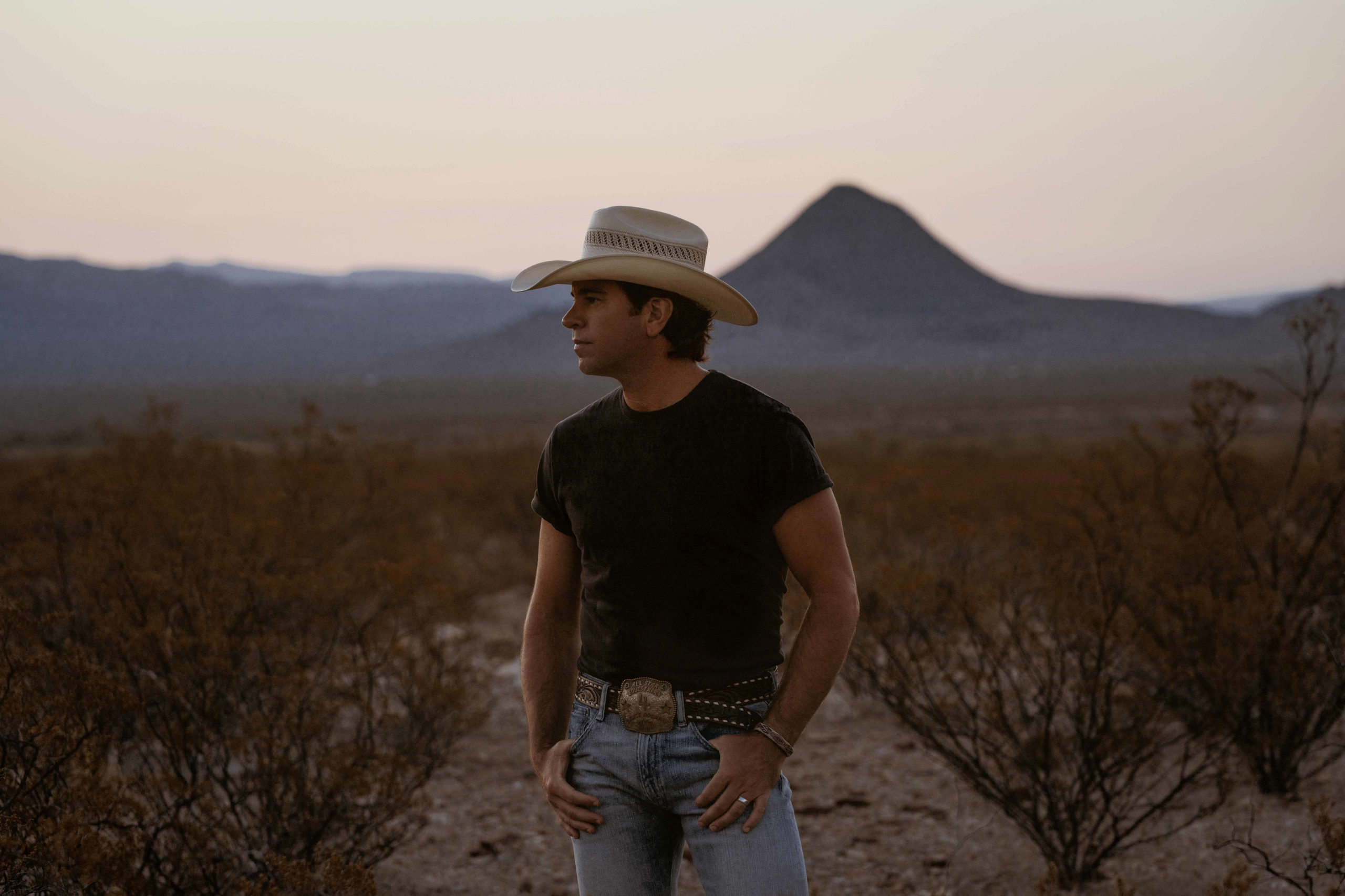 Music Monday Album Feature: Jon Wolfe's "Dos Corazones"