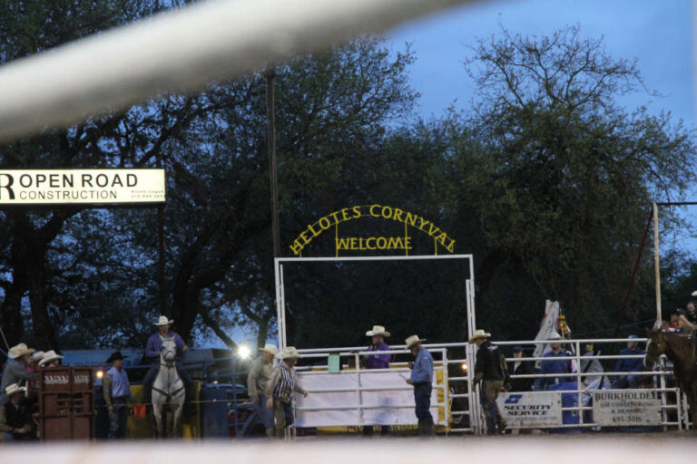 Mike Mathis Takes on Helotes Cornyval & PRCA Rodeo 2022 - Cowboy ...