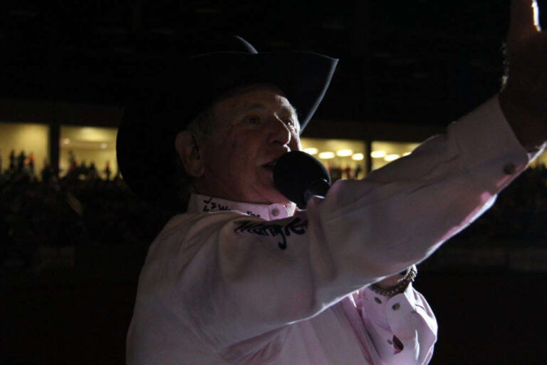 Mike Mathis Takes on Helotes Cornyval & PRCA Rodeo 2022 - Cowboy ...