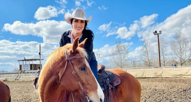 Miss Rodeo California Jackie Scarry Takes on Redding Rodeo 2022 ...